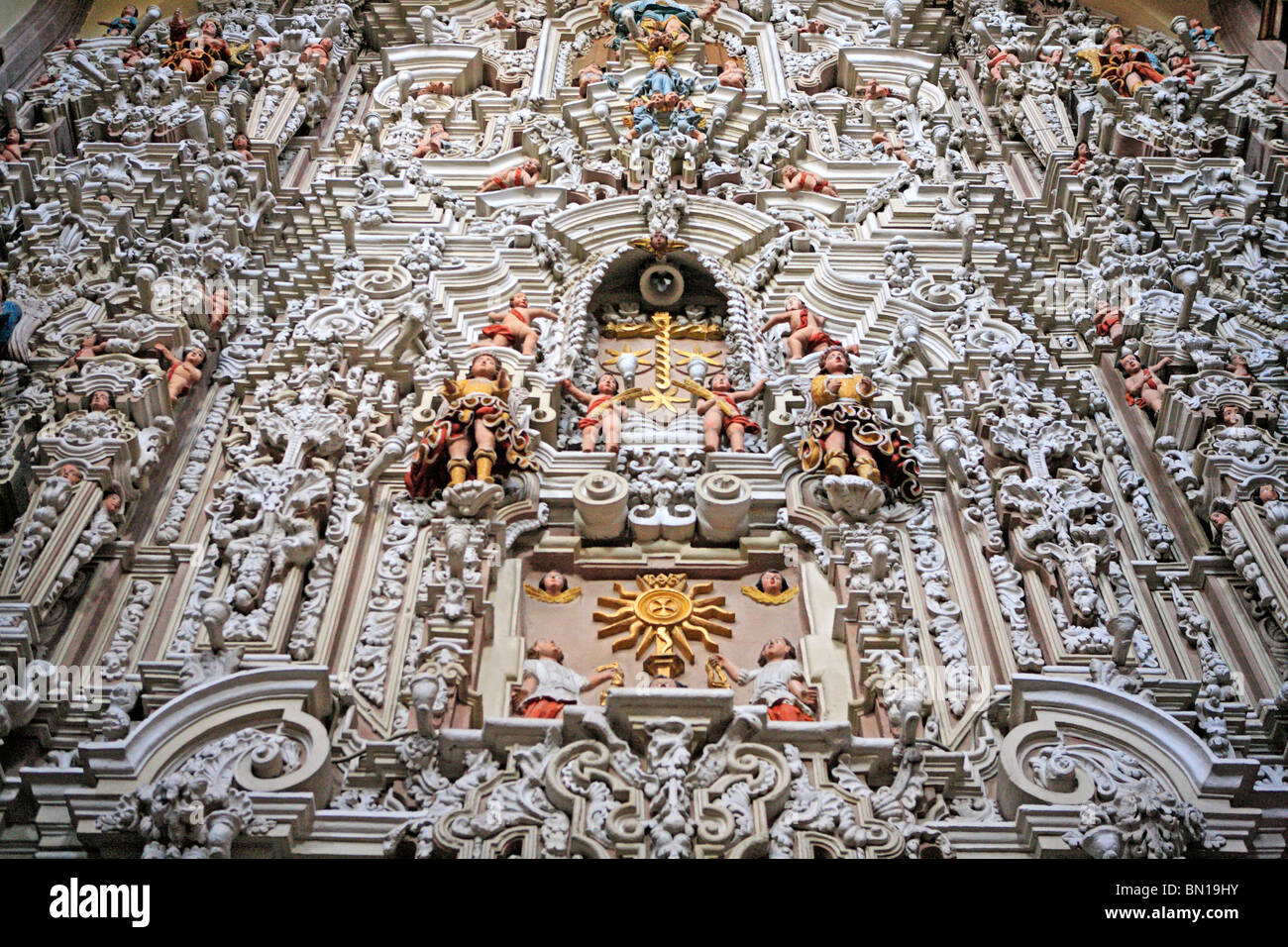 Mexican church interior hi-res stock photography and images - Alamy