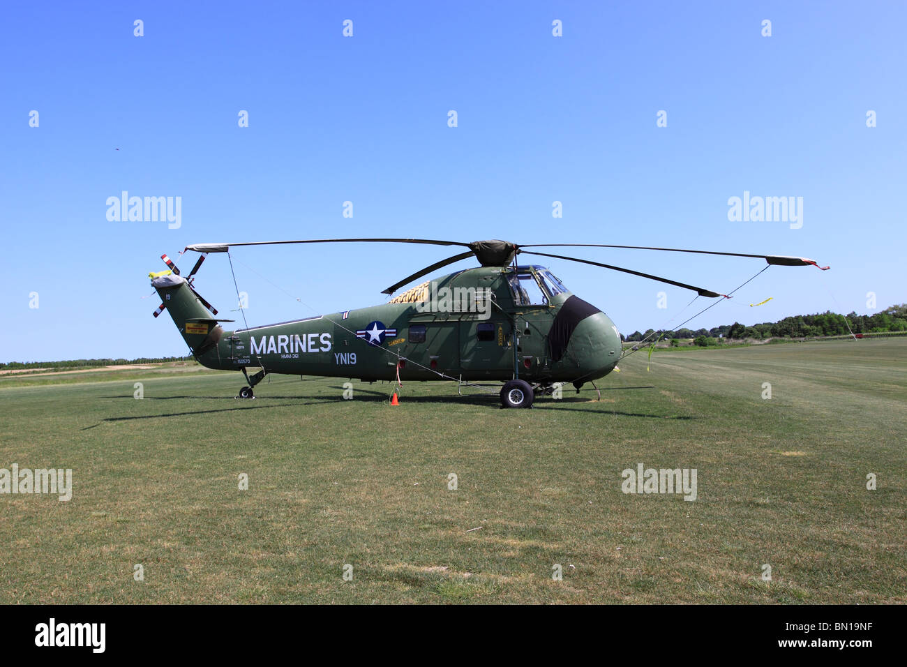 Restored Vietnam era UH-34D 'Stinger' helicopter Long Island NY Stock ... Restored Vietnam era UH-34D 'Stinger' helicopter Long Island NY Stock ...