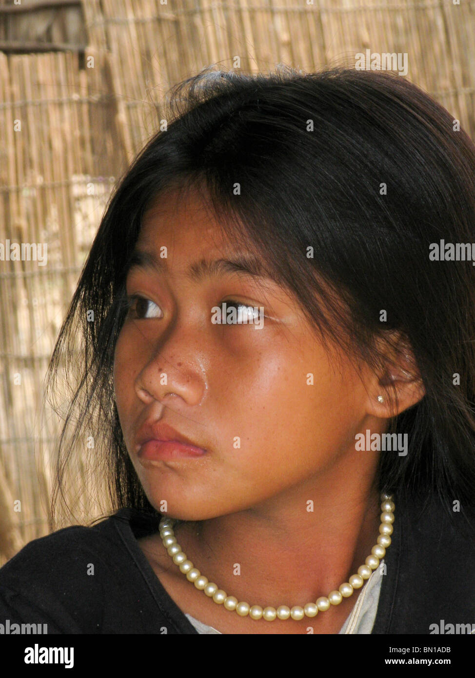 girl at Kompong Phluk village, Tonle Sap Lake, Cambodia Stock Photo - Alamy