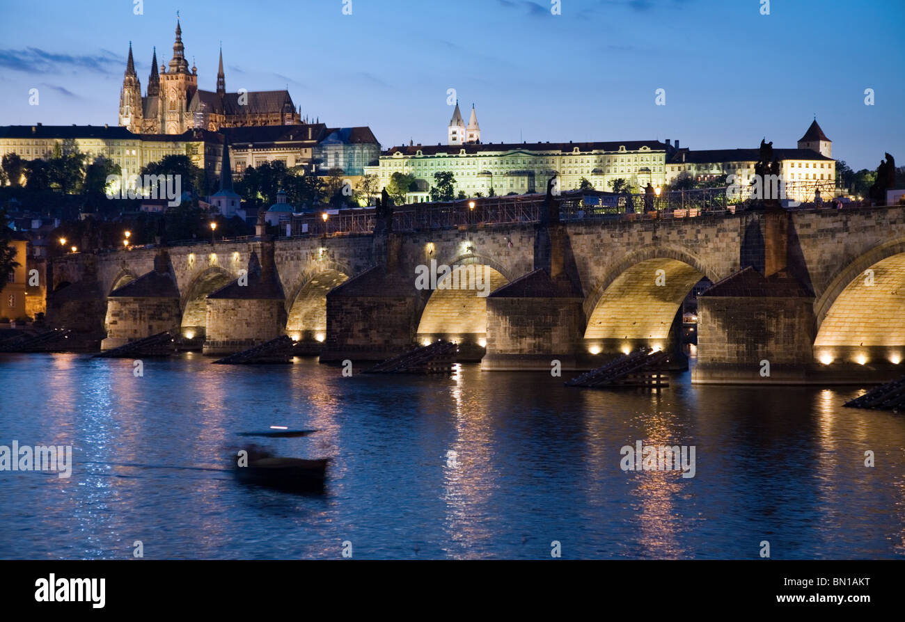 Prague nightlife hi-res stock photography and images - Alamy