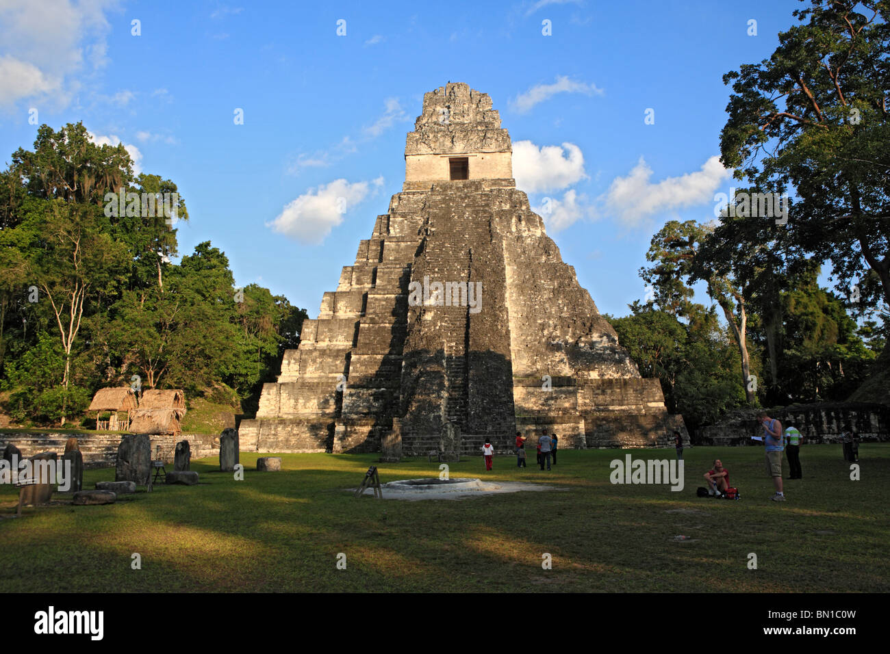 Tikal temple i hi-res stock photography and images - Alamy