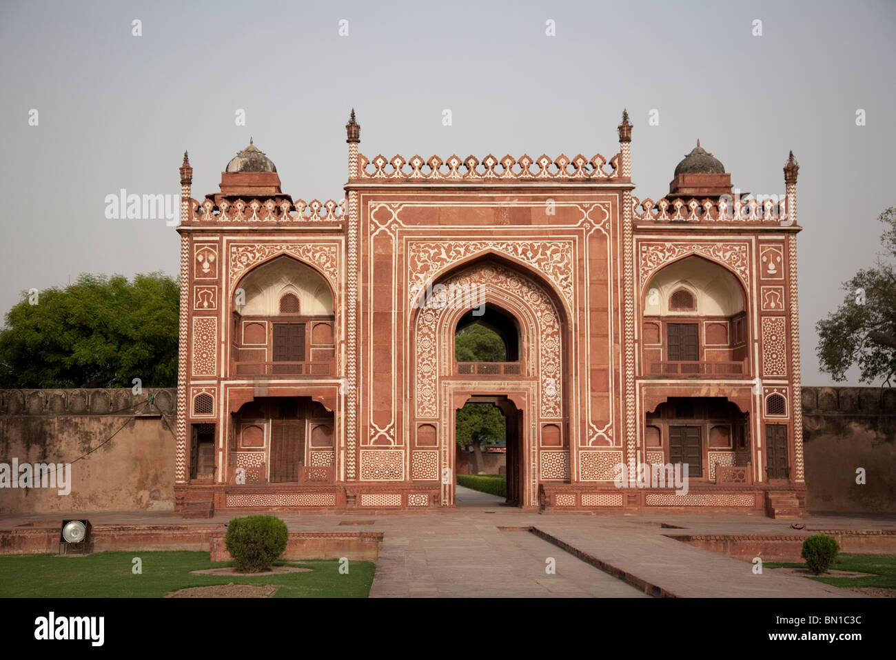 Entrance of the Baby taj or I'timad-ud-Daulah in Agra Stock Photo - Alamy