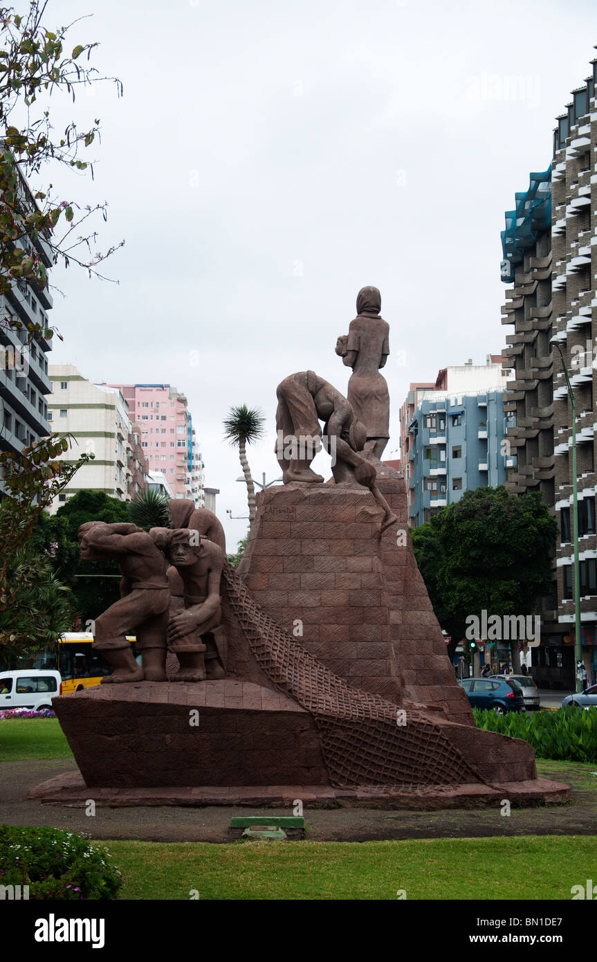 Statue roundabout hi-res stock photography and images - Alamy