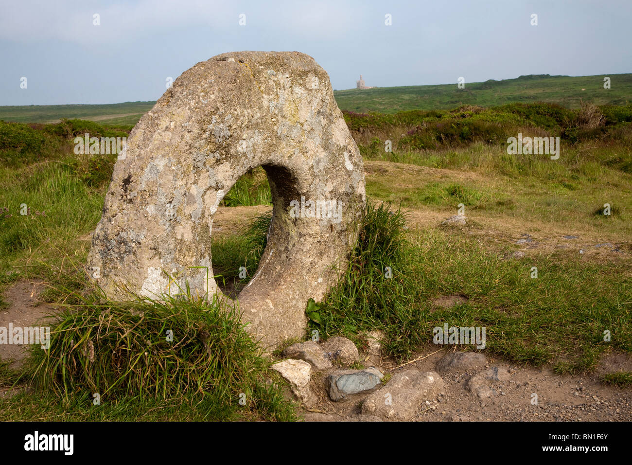 Bronze Age, Holed Stone of Men-an-tol, Cornwall, England, Great Britain ...