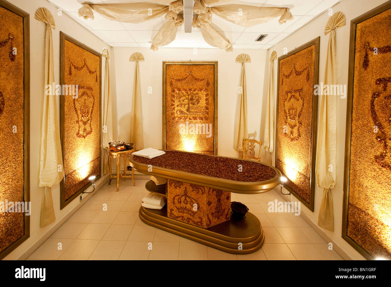 Terme di pigna hi-res stock photography and images - Alamy