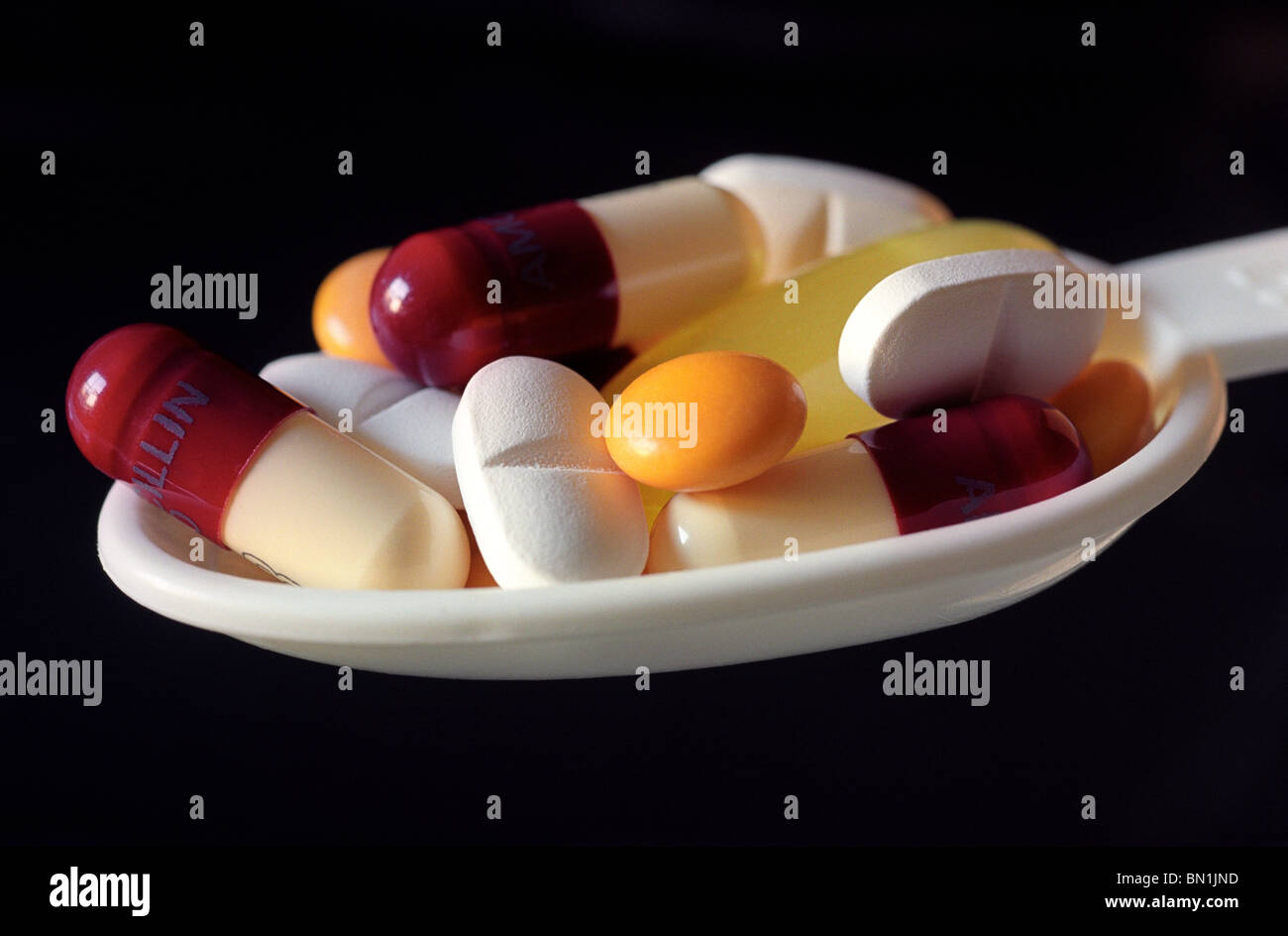 Pill hi-res stock photography and images - Alamy