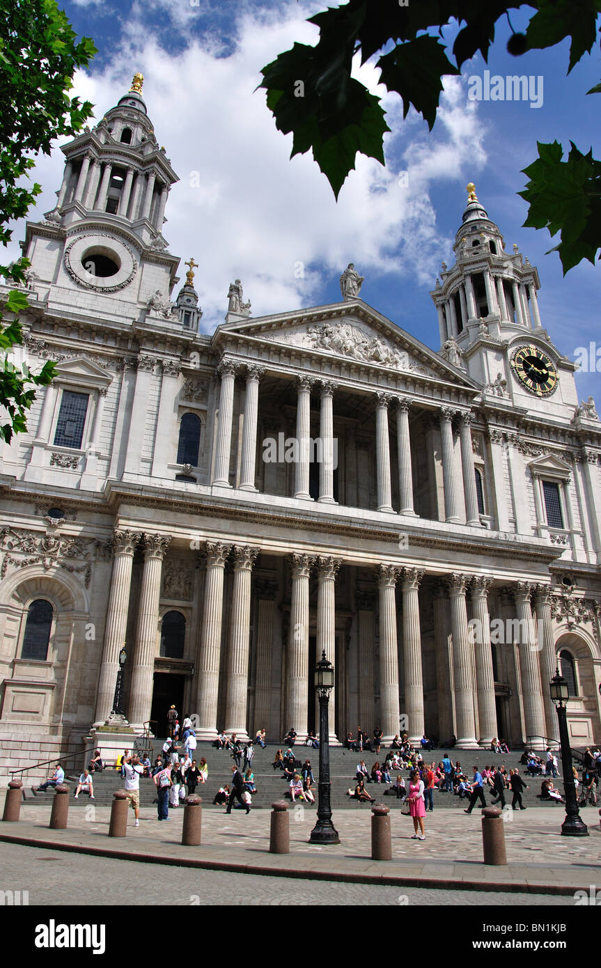 Great West Door, St.Paul's Cathedral, Ludgate Hill, City of London ...