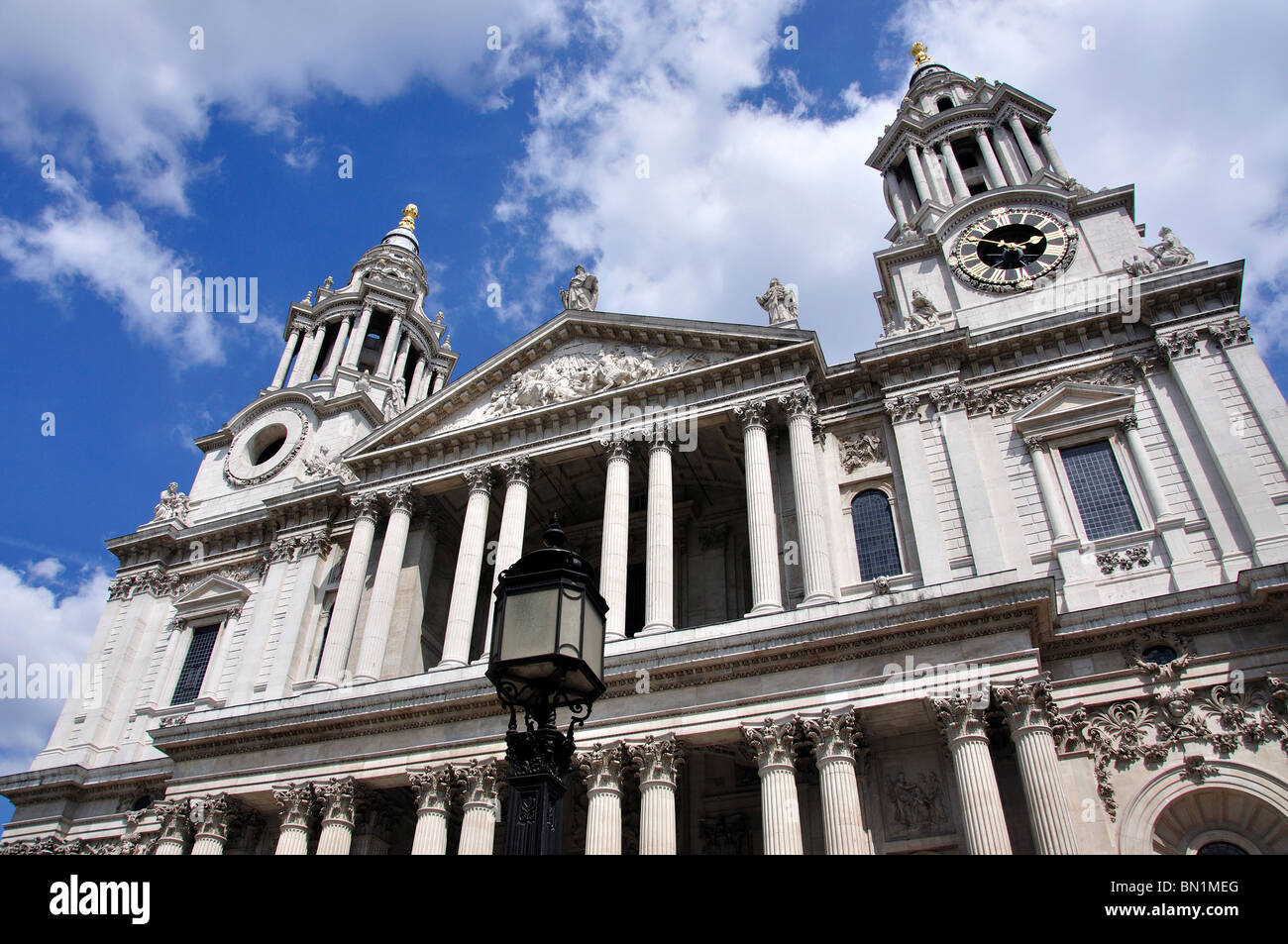 Great West Door, St.Paul's Cathedral, Ludgate Hill, City of London ...