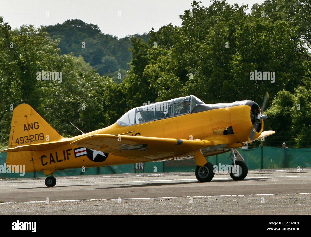 Harvard training plane preparing to take off at Biggin HIll in Kent ...