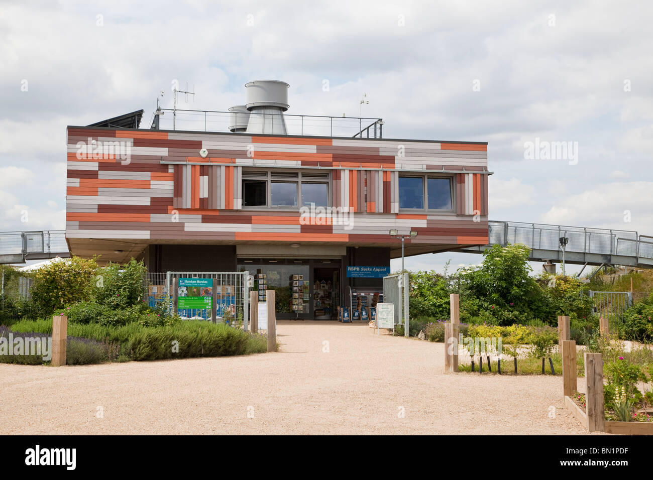 Entrance to the RSPB Information and Visitor Centre at Rainham Marshes ...