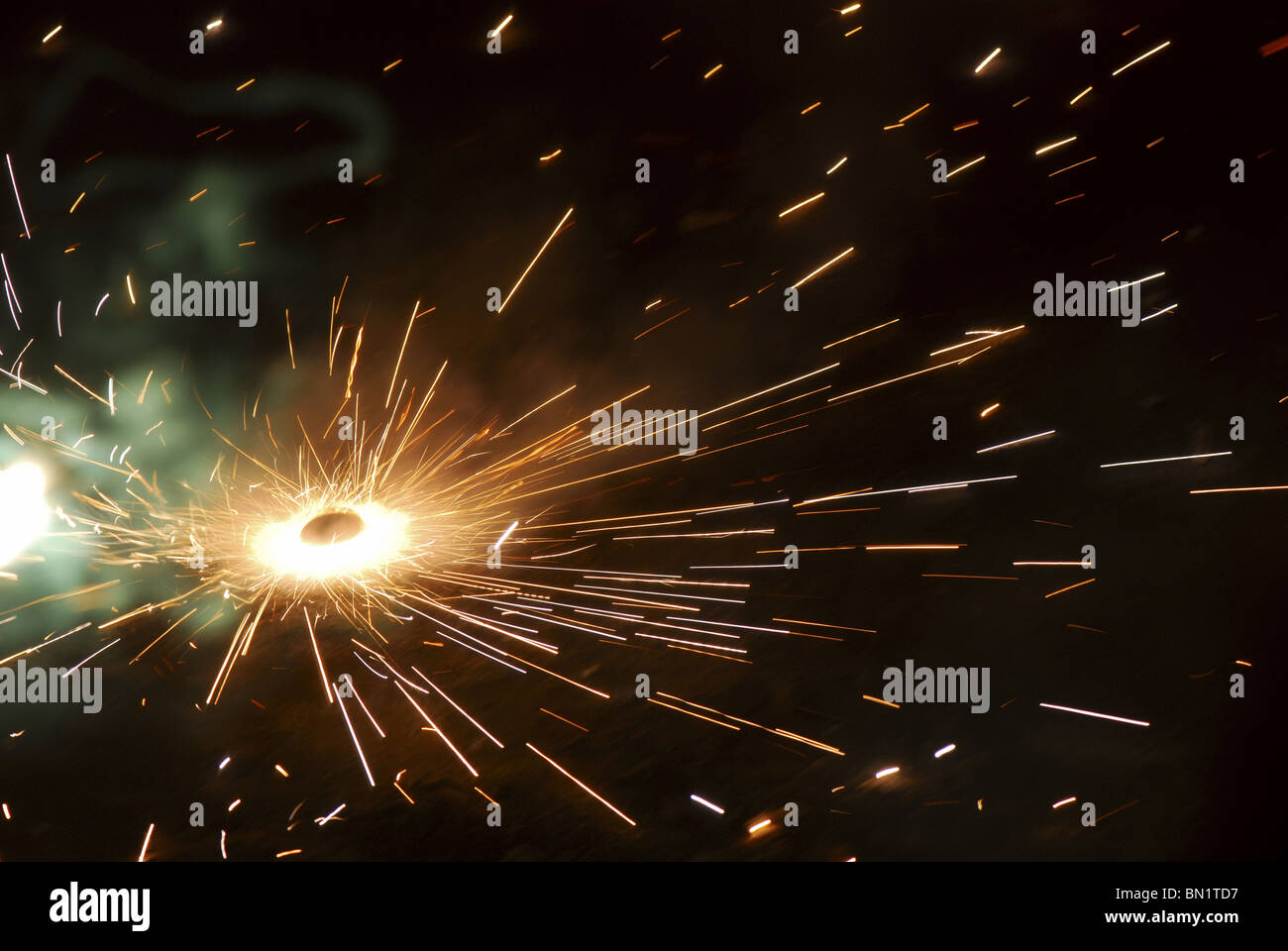 India fireworks and festivals hi-res stock photography and images - Alamy