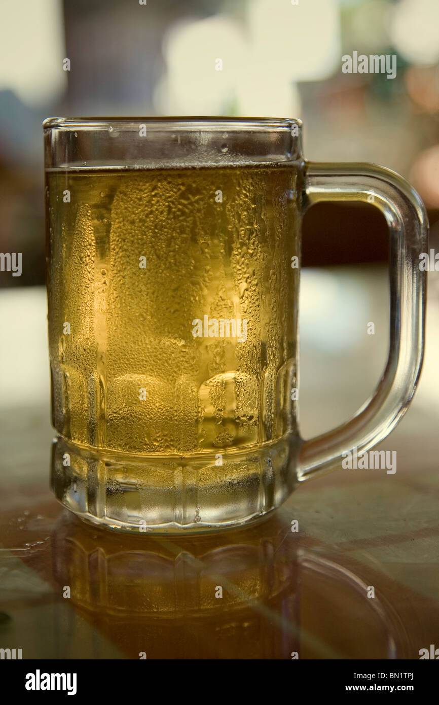 Bia hoi vietnamese beer hi-res stock photography and images - Alamy