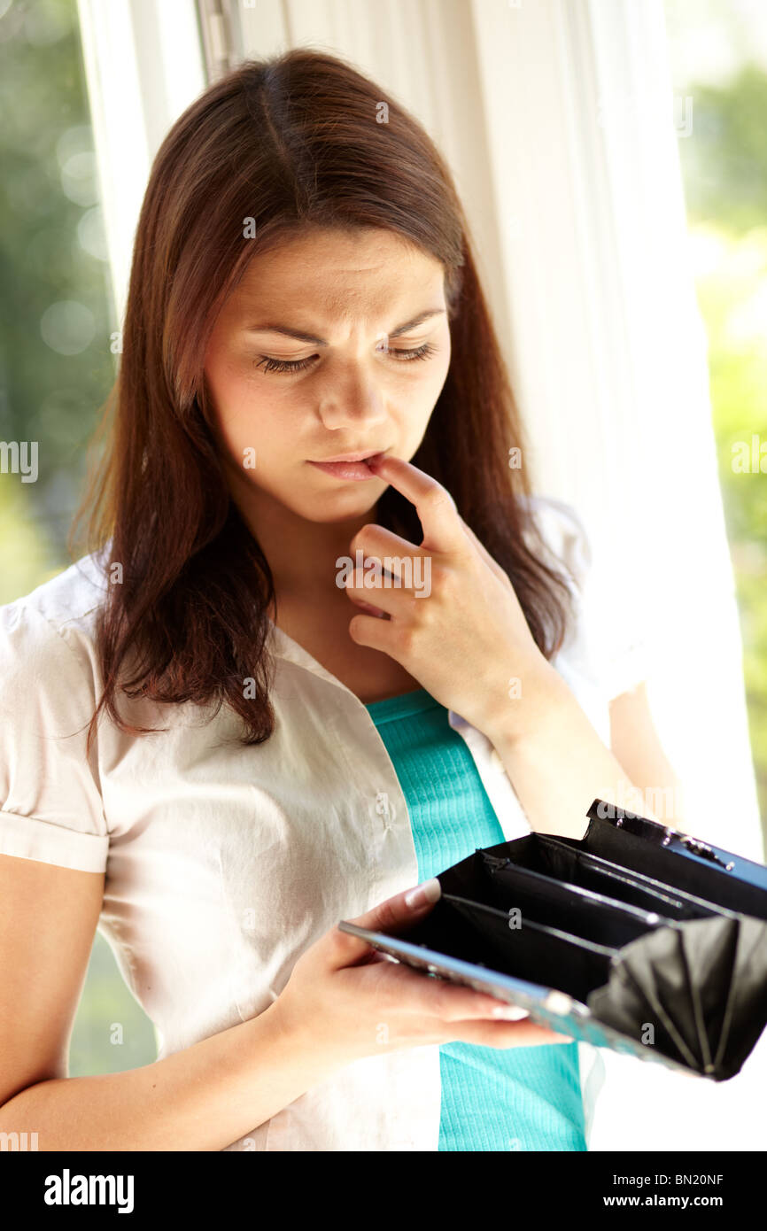 Skint students hi-res stock photography and images - Alamy