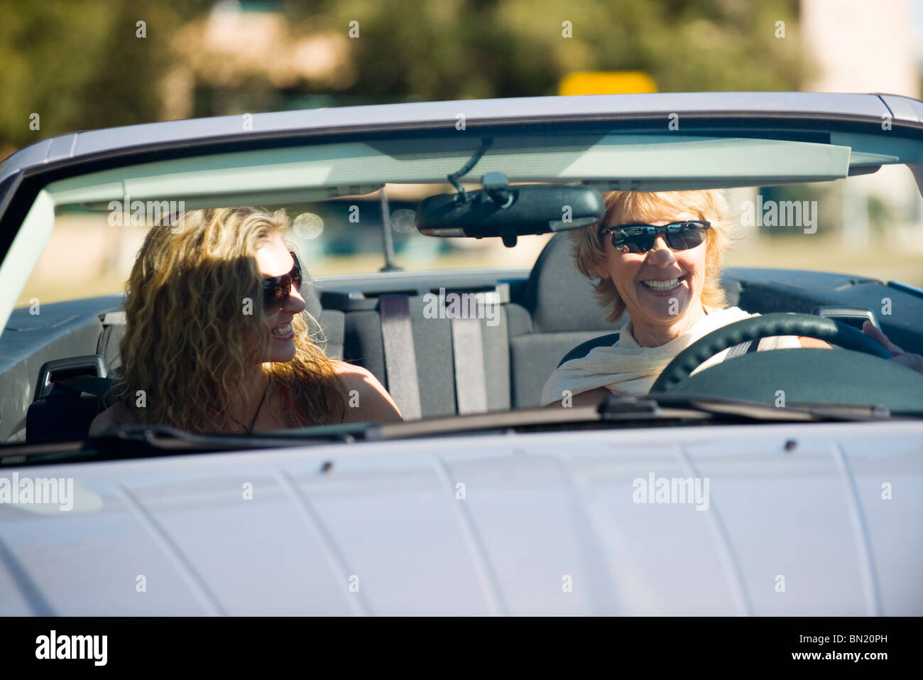 Enjoy enjoying outing togetherness hi-res stock photography and images ...