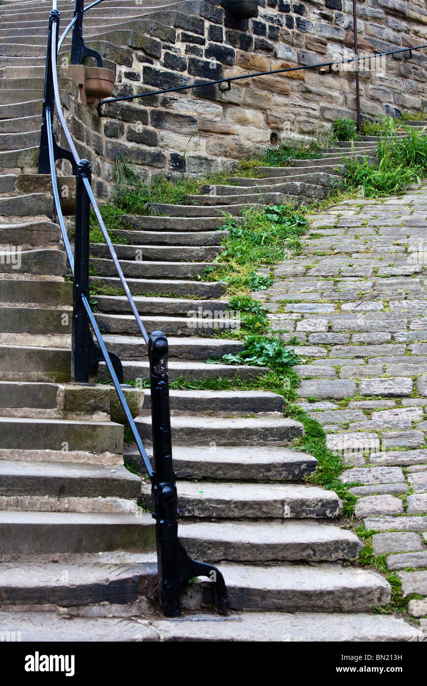 Whitby abbey steps hi-res stock photography and images - Alamy