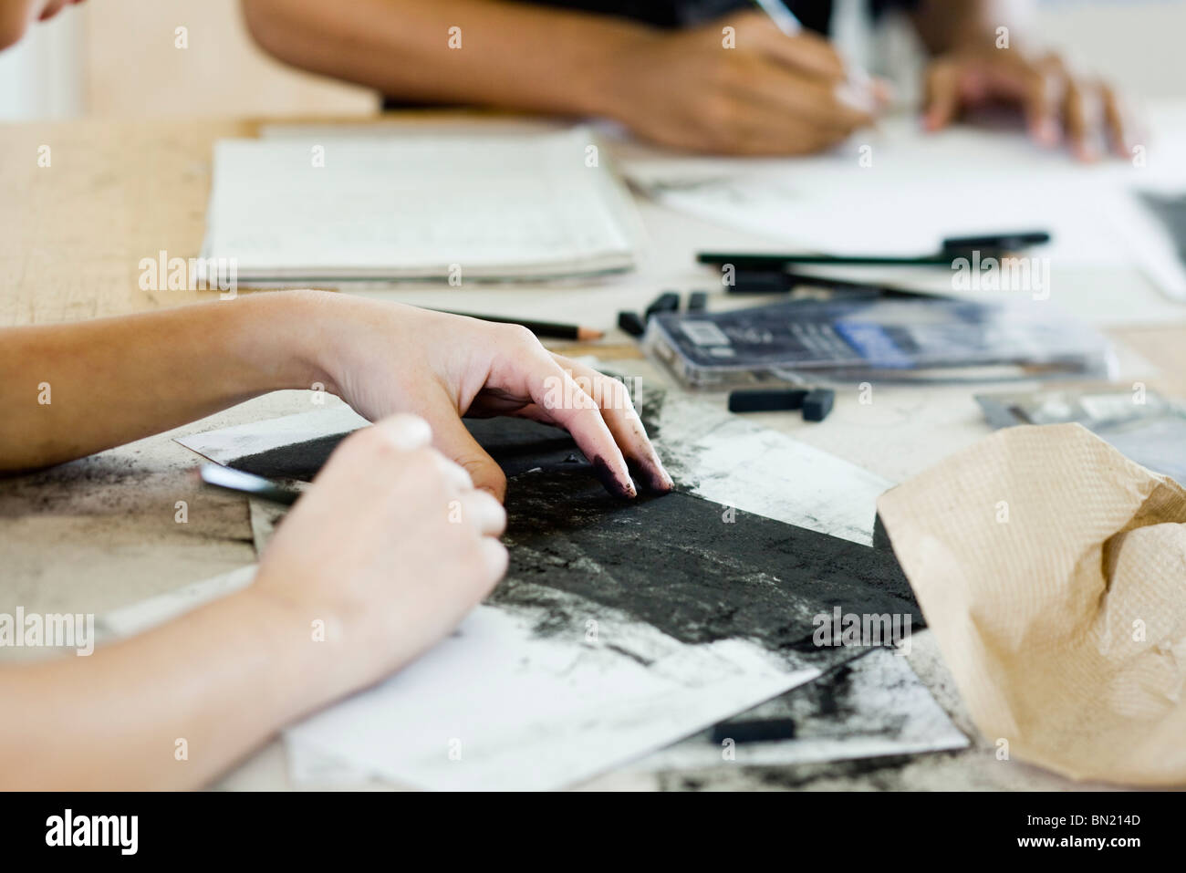 Art students drawing with charcoal Stock Photo - Alamy
