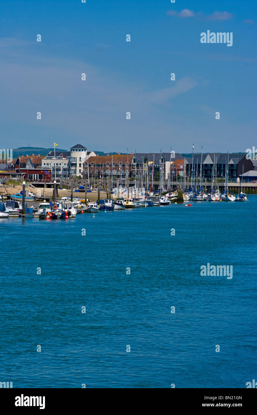Littlehampton west sussex boat hi-res stock photography and images - Alamy
