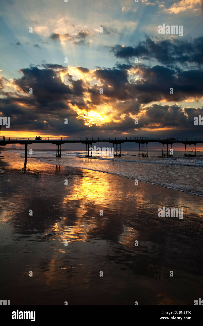 High valley pier hi-res stock photography and images - Alamy