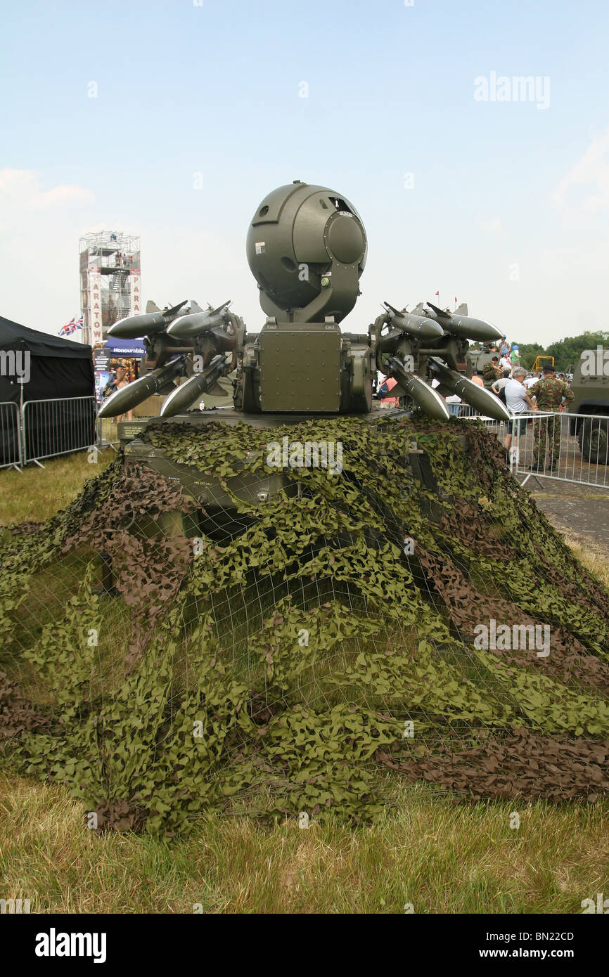 Surface to air missile launcher Stock Photo - Alamy