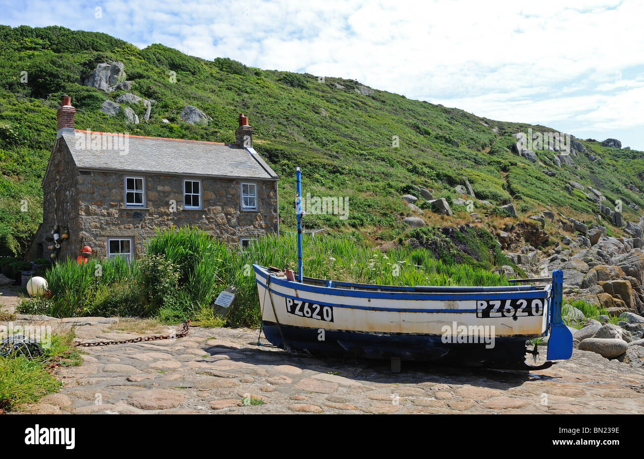 Penberth cornwall hi-res stock photography and images - Alamy