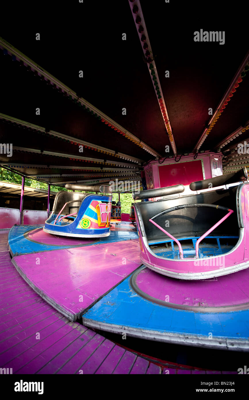 Waltzer fairground ride hi-res stock photography and images - Alamy