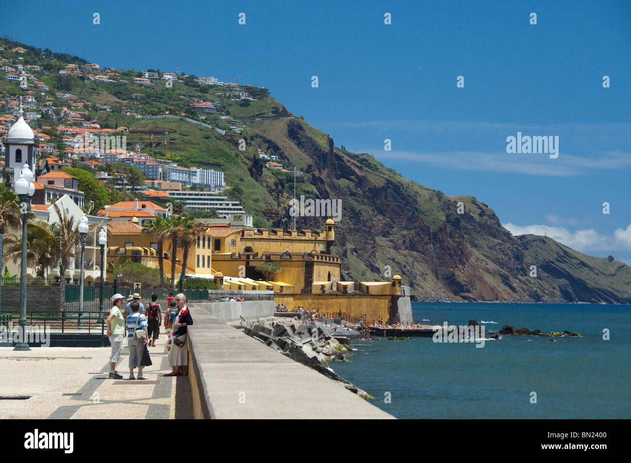17th century walled fortress hi-res stock photography and images - Alamy