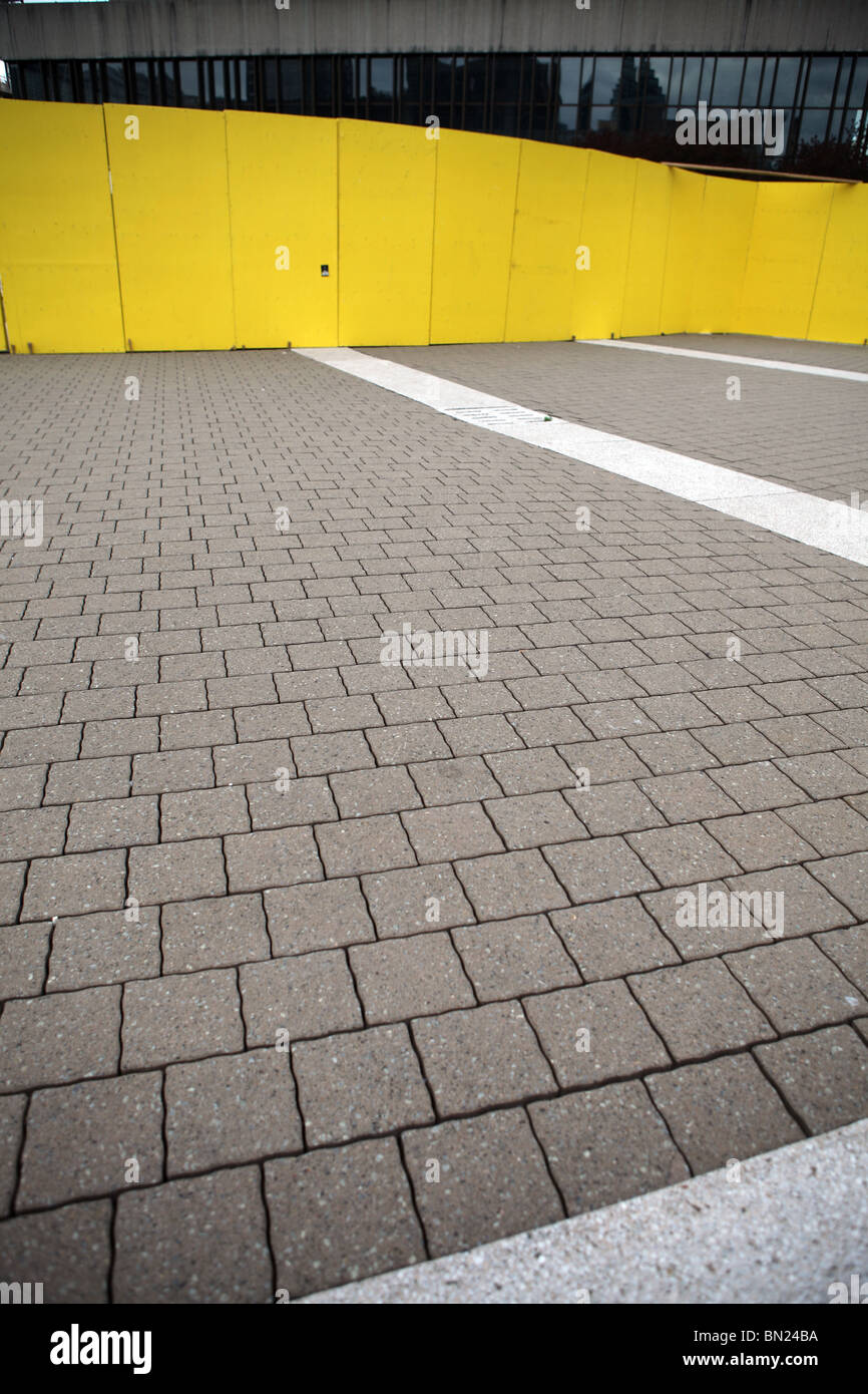 Yellow board protecting construction site hi-res stock photography and ...