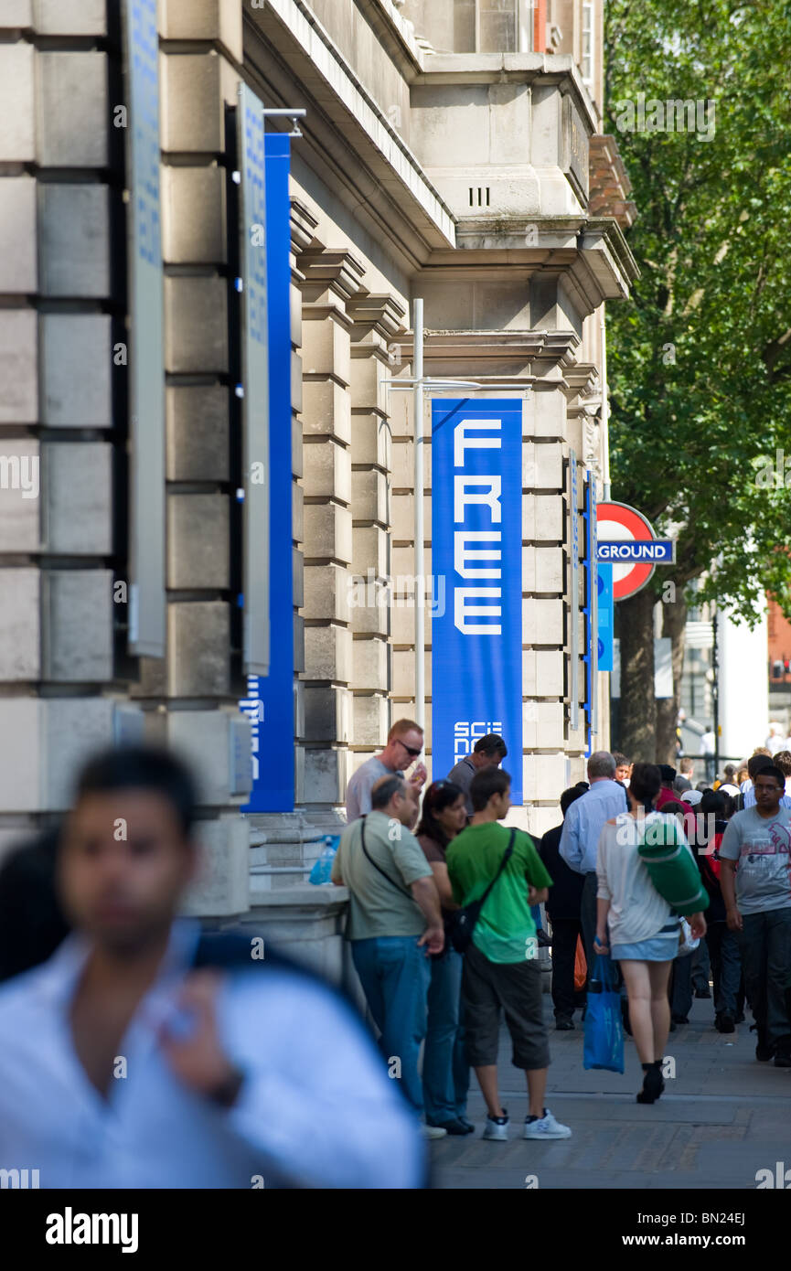 Museum with free entry hi-res stock photography and images - Alamy