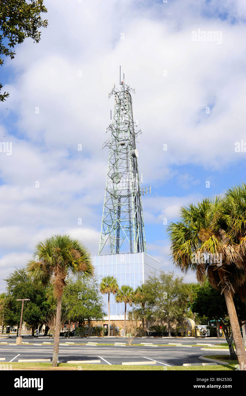 Cellular telephone tower with microwave transmission dishes mounted to ...
