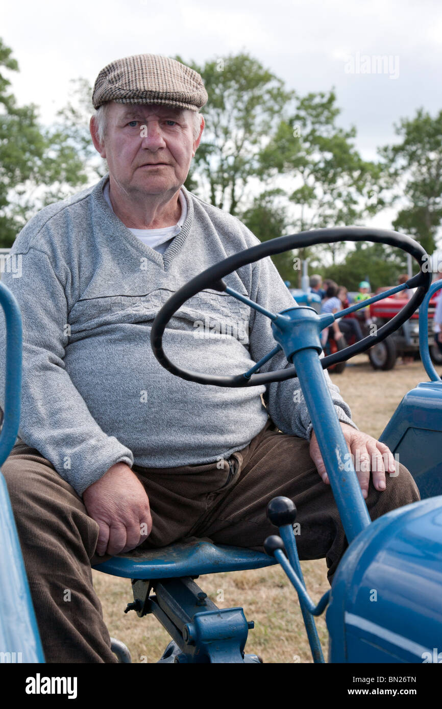Irish tractor tractors ireland hi-res stock photography and images - Alamy