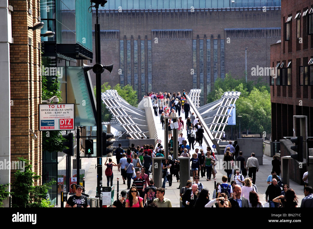 The London Millennium Footbridge from top of Peter's Hill, City of ...