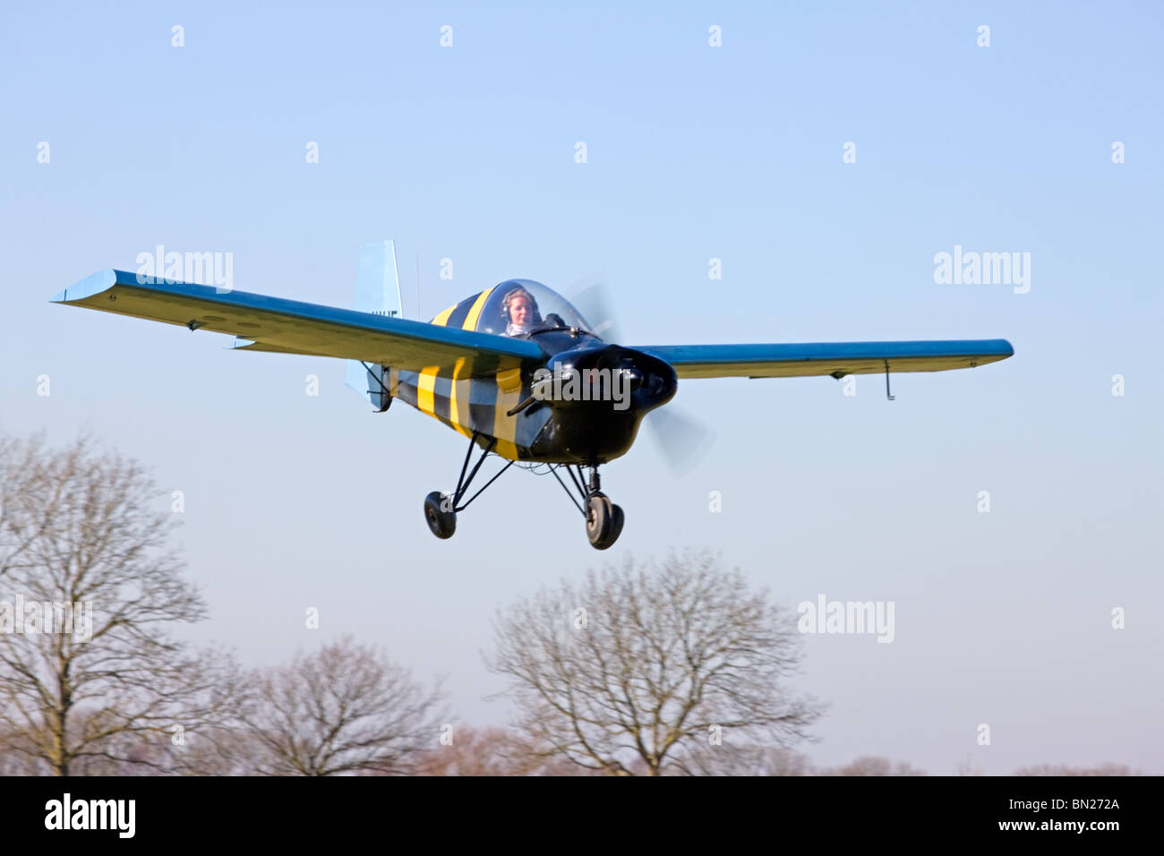 Tipsy T66 RA45 Series 3 Nipper G-AWJE landing at Breigton Airfield ...
