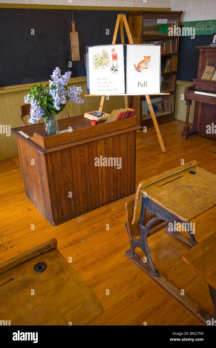 Inside a one room schoolhouse hi-res stock photography and images - Alamy
