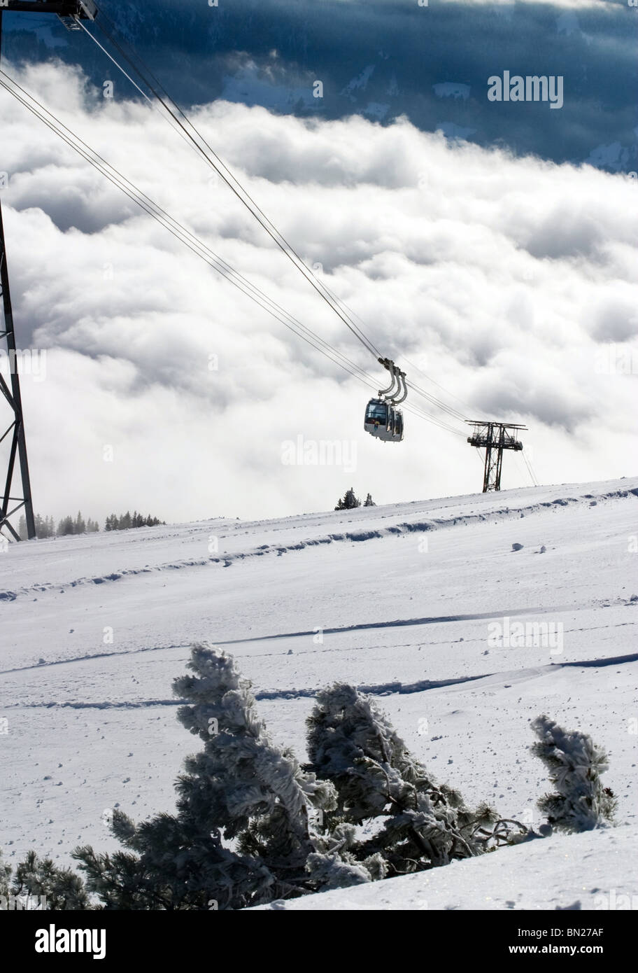Cable Cars Lift Travel Ride High Resolution Stock Photography and ...