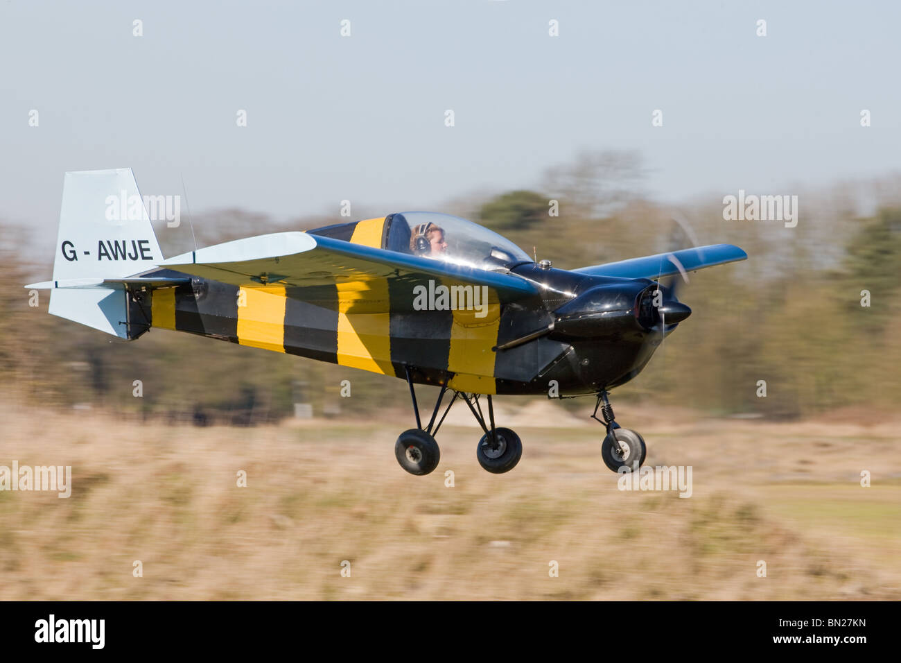 Tipsy T66 RA45 Series 3 Nipper G-AWJE landing at Breighton Airfield ...