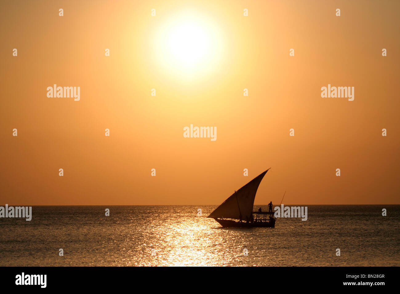 Dhow and sunset hi-res stock photography and images - Alamy