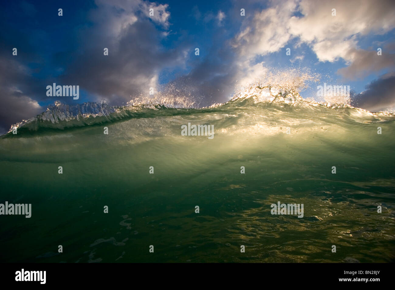 Lighting wave hi-res stock photography and images - Alamy