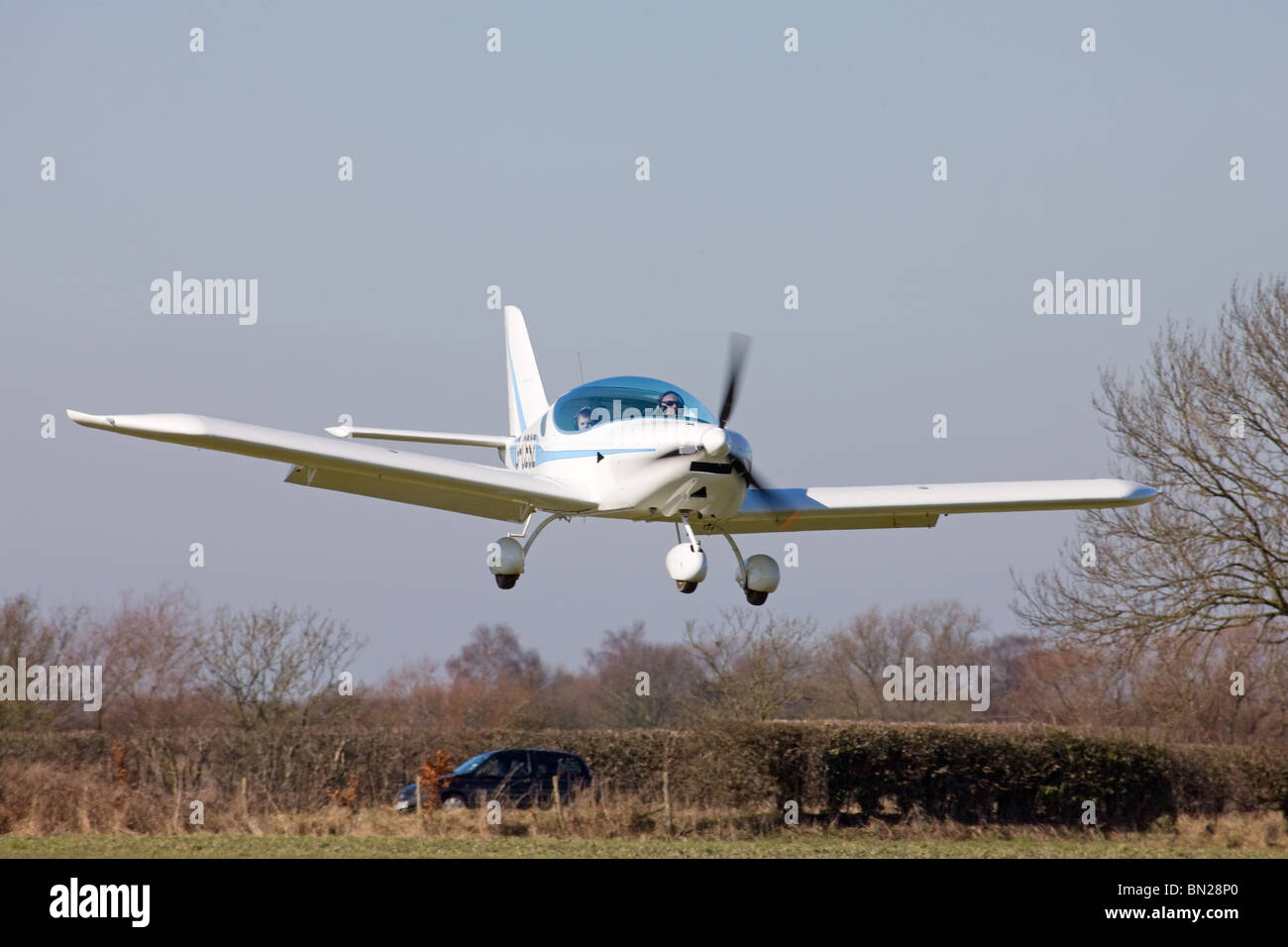 CZAW Sportcruiser G-CESZ on final approach to land at Breighton ...