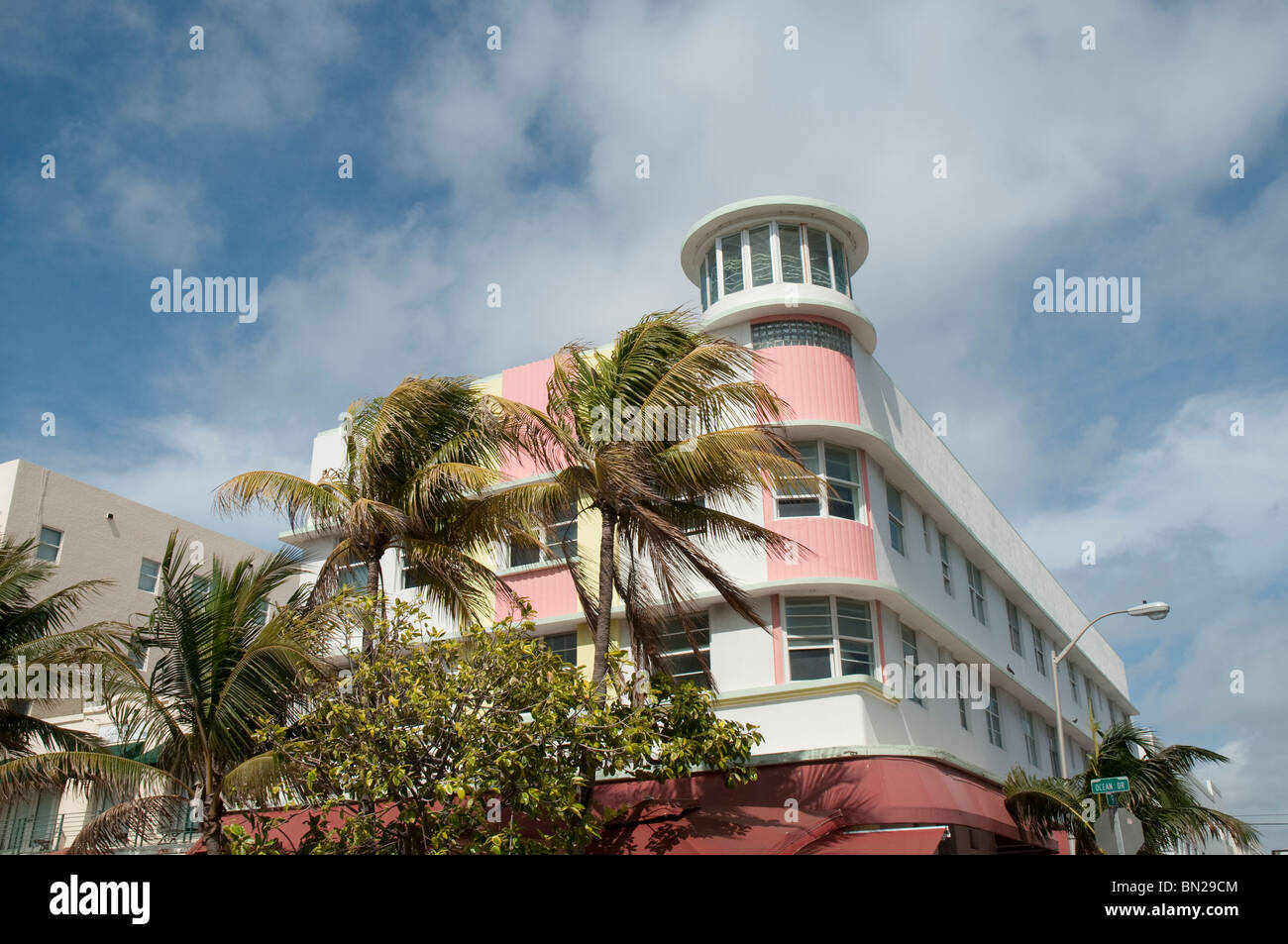 Art Deco Hotel on Ocean Drive in South Beach, Miami, Florida USA Stock ...