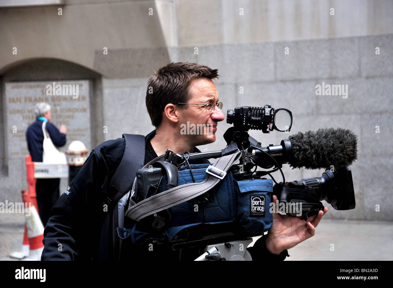 Cameraman using video camera, The Central Criminal Court, Old Bailey ...