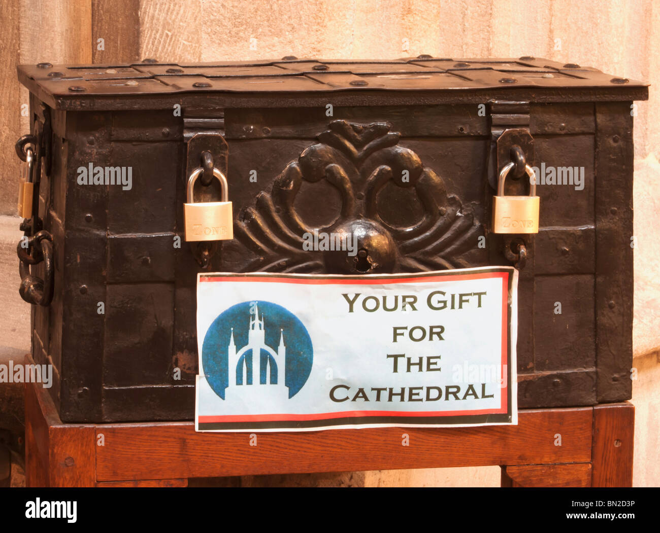 Church donation box hi-res stock photography and images - Alamy