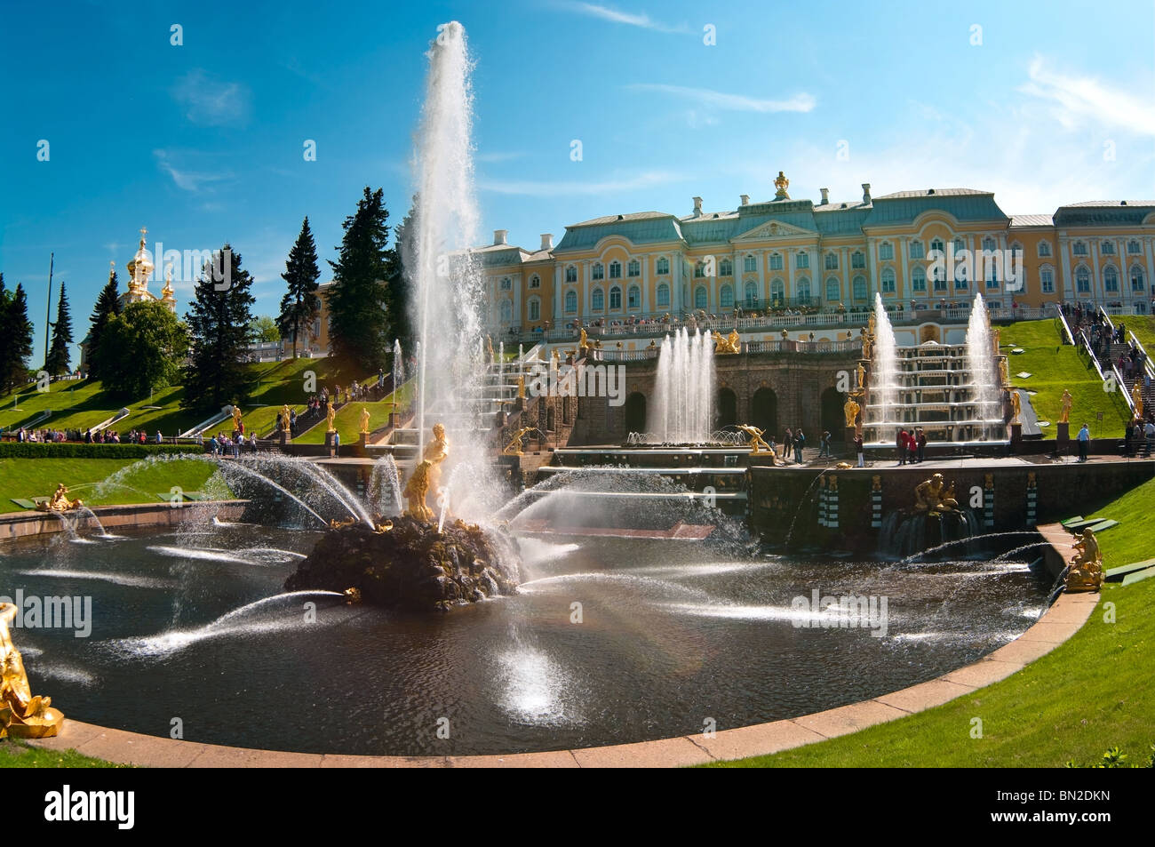 Main fountain Samson in Peterhof in Russia Stock Photo - Alamy
