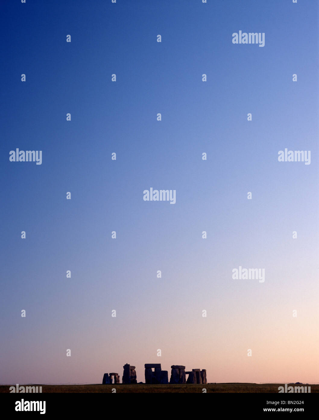 Stonehenge at sunset or sunrise, Wiltshire, UK Stock Photo - Alamy