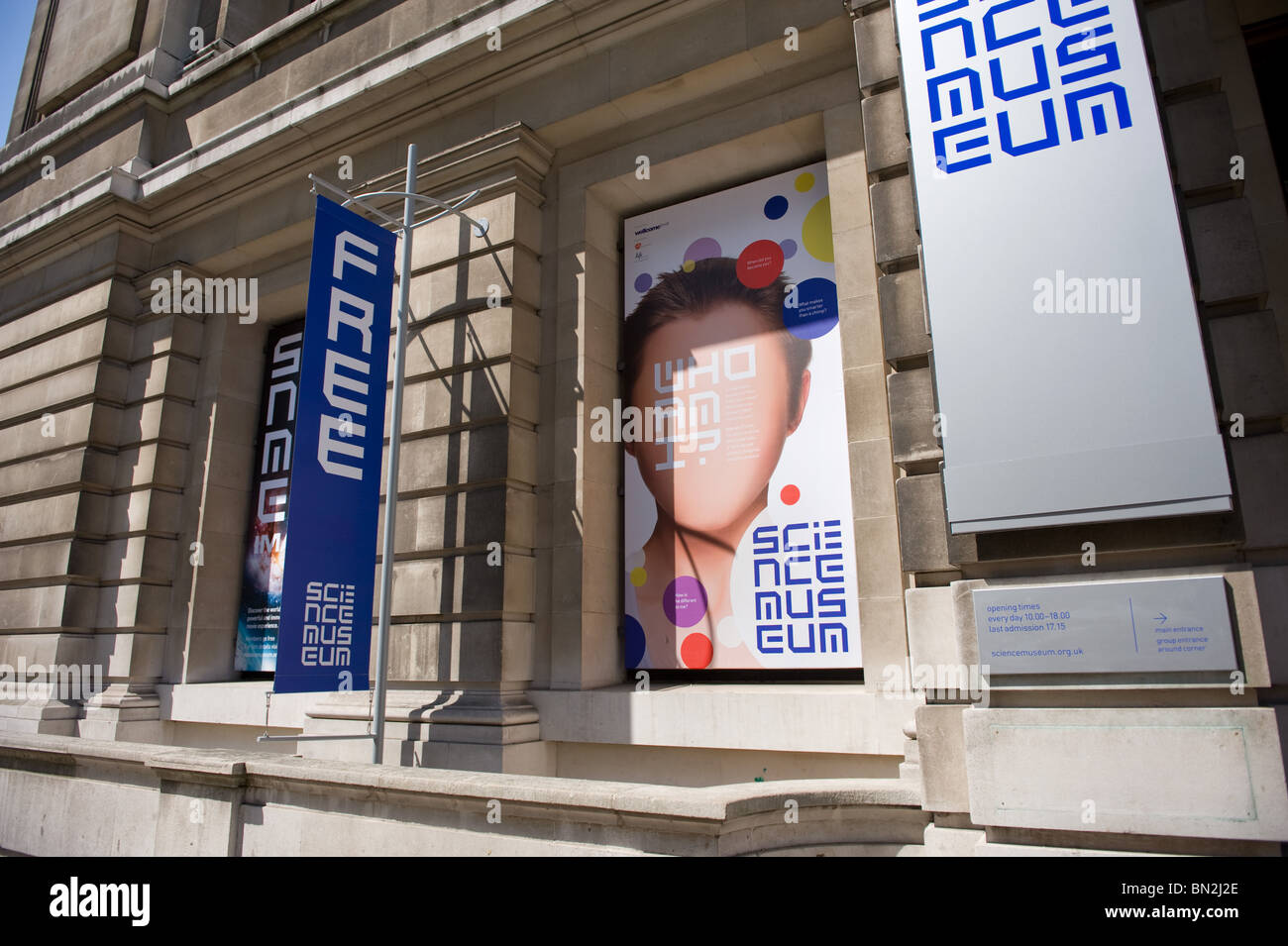 Science museum london exterior hi-res stock photography and images - Alamy