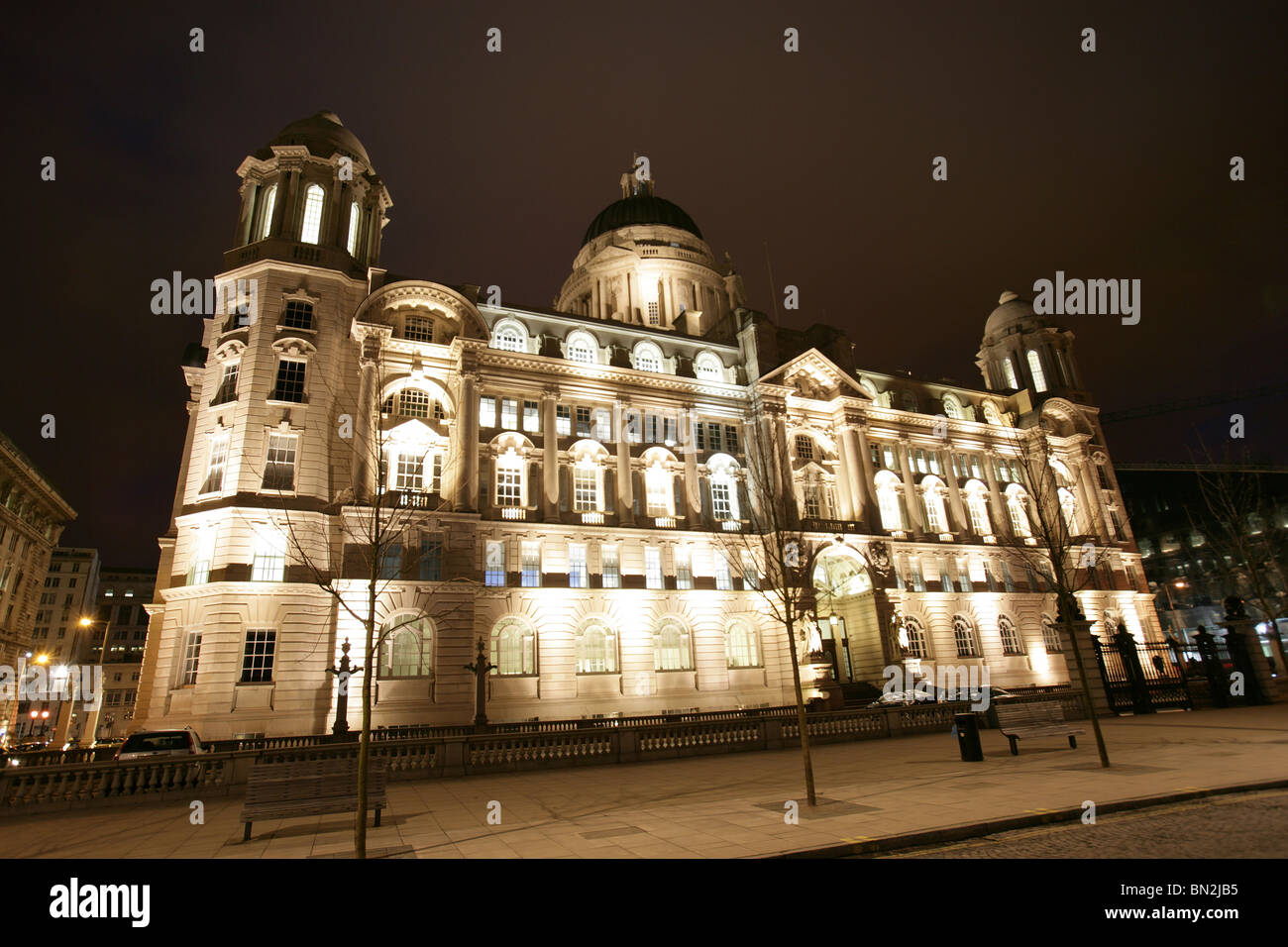 City of Liverpool, England. Picturesque night view of the Port of ...