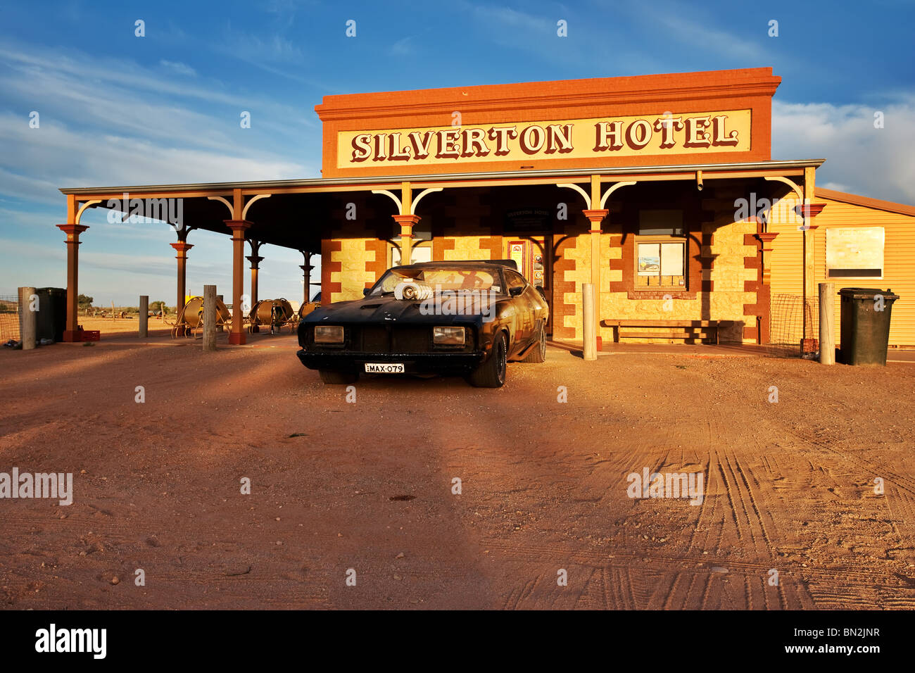 Australian outback town hotel hi-res stock photography and images - Alamy