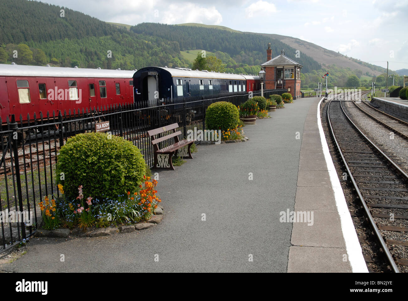 Platform of Carrog Station, Llangollen Railway, Wales, UK Stock Photo ...