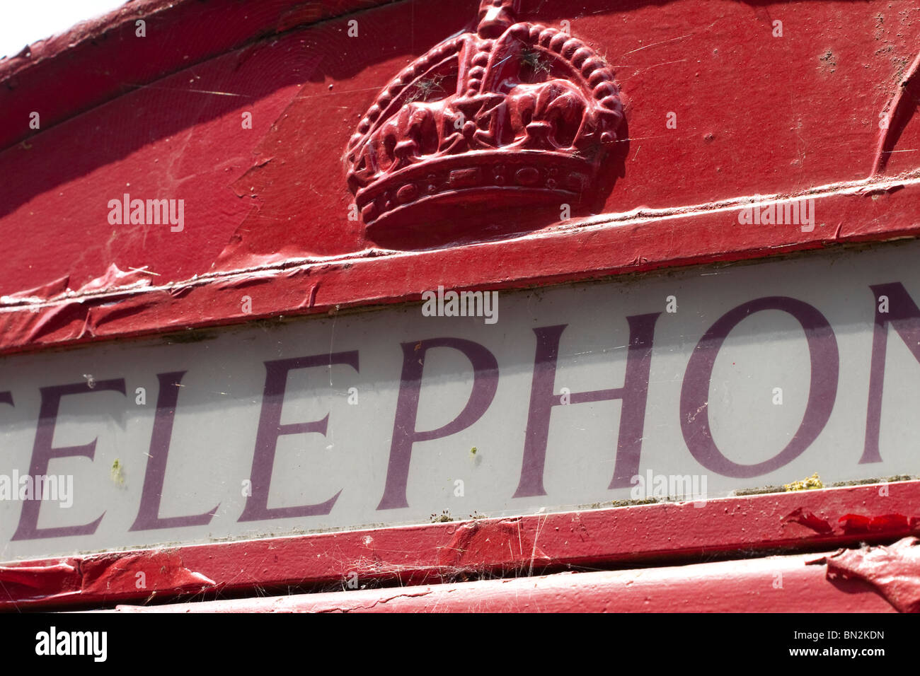 Crown on red phone box hi-res stock photography and images - Alamy