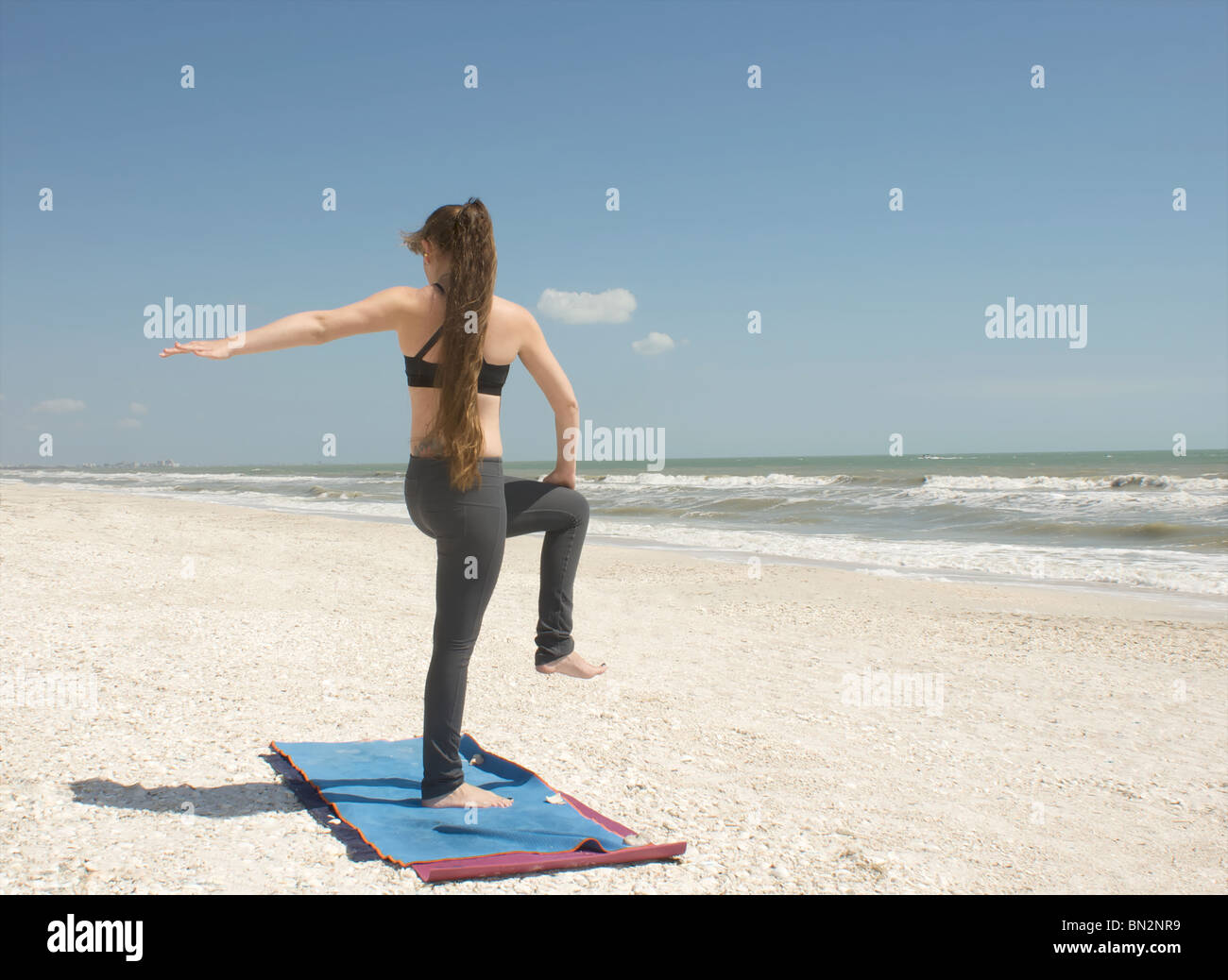 Twist Lift High Resolution Stock Photography and Images - Alamy