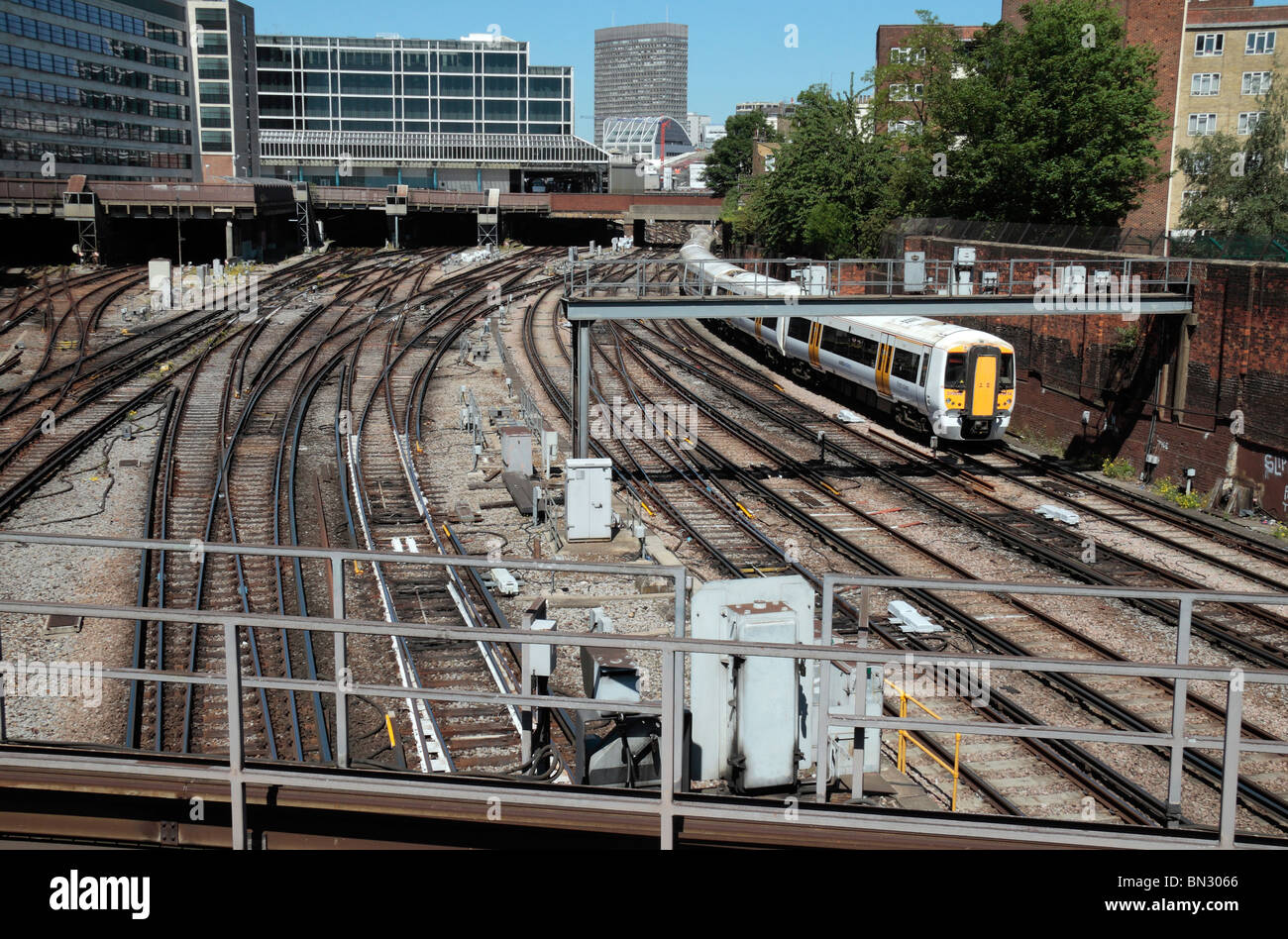 Ebury bridge pimlico hi-res stock photography and images - Alamy
